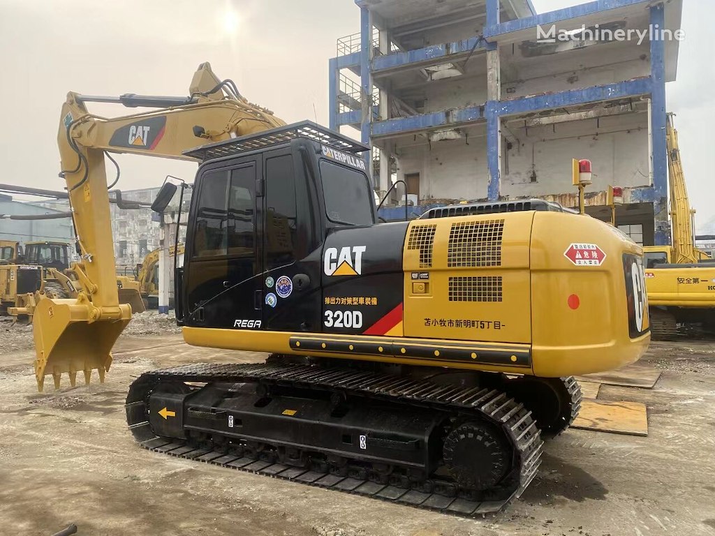 Caterpillar 320D bager guseničar