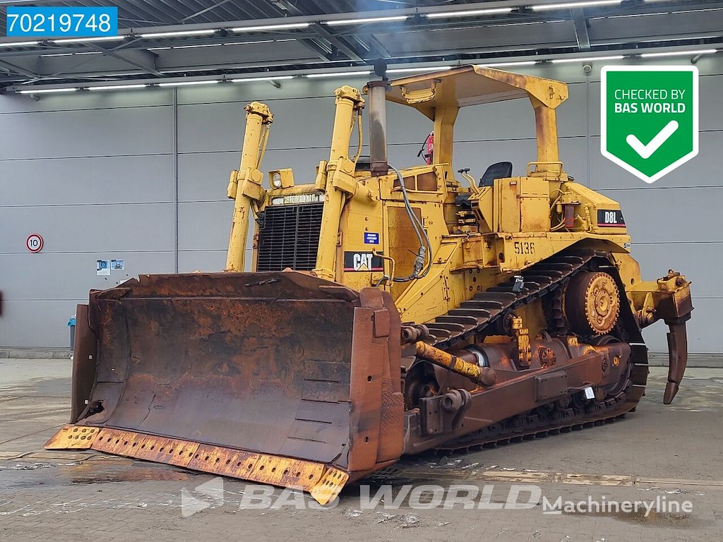 Novi Caterpillar D8 L buldožer