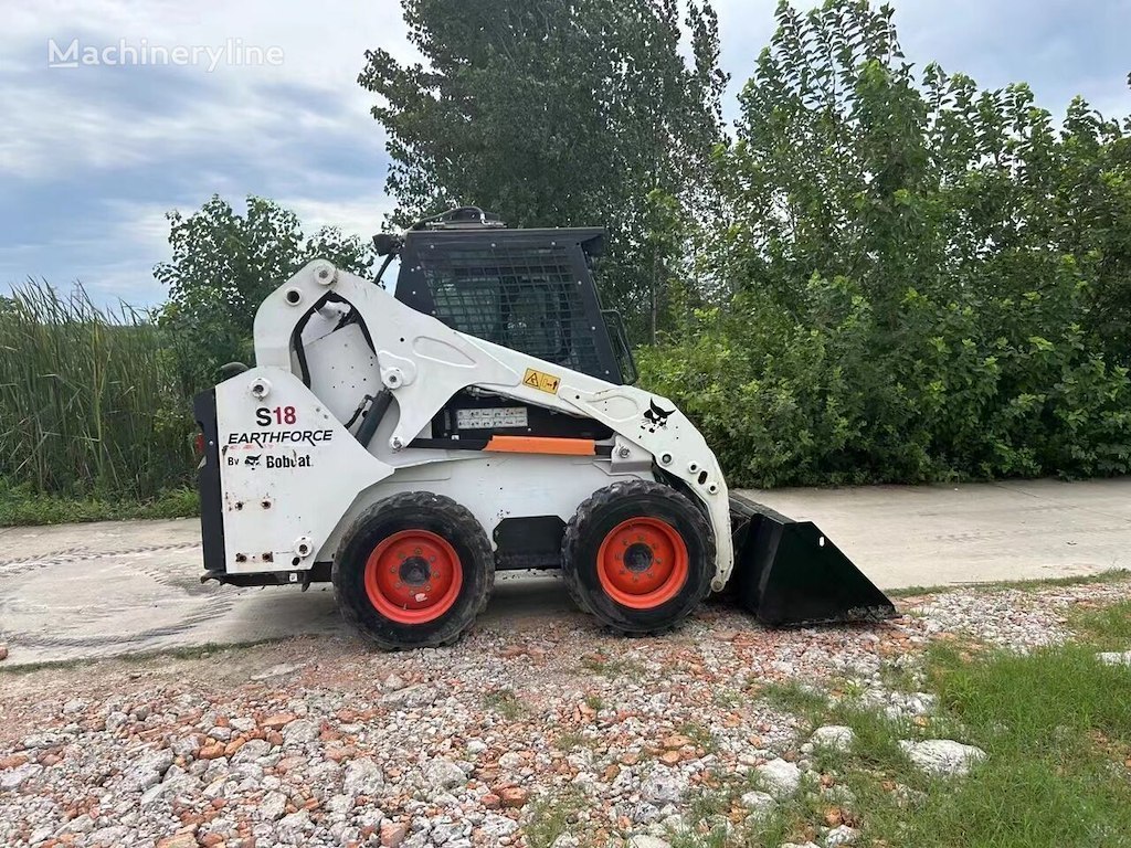 Bobcat S18 mini utovarivač