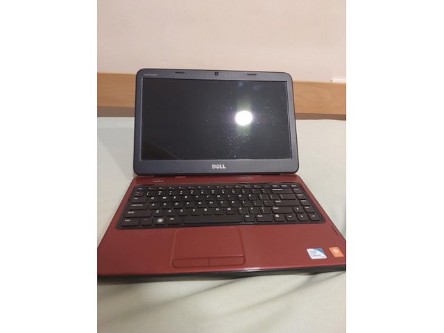 Na prodaju laptop dell inspiron 14 n4050