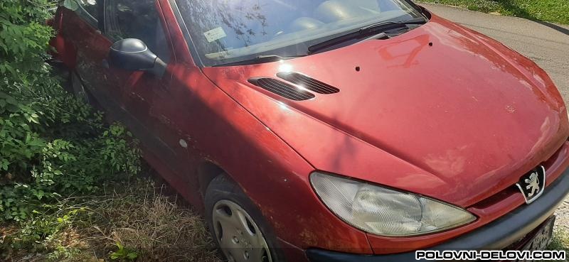 Peugeot 206 1.4benz Kompletan Auto U Delovima