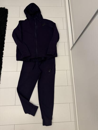 Nike tech fleece trenerka