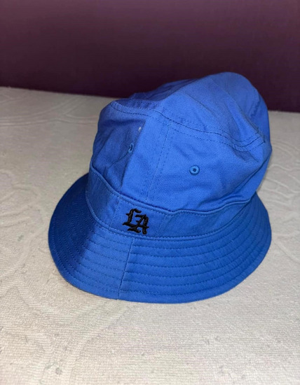 Bucket hat