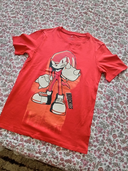 Nova H&M majica, Knuckles, 8-10 god