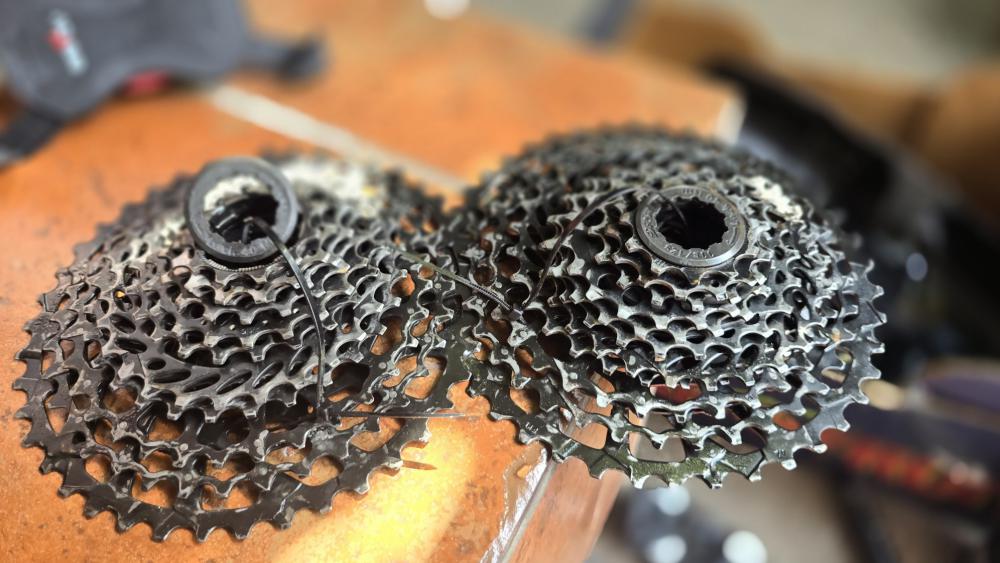 Sram 11s kaseta shimano frivil