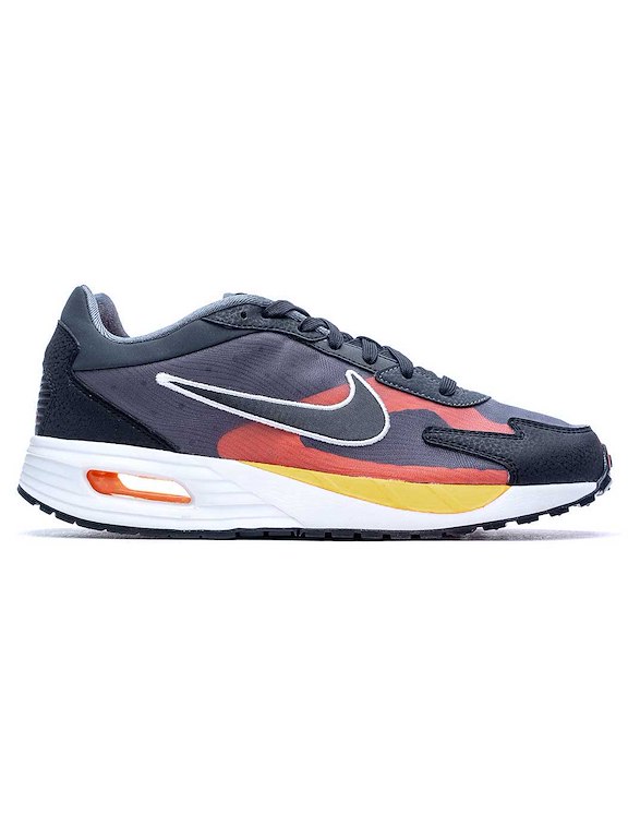 NIKE AIR MAX SOLO SE Shoes
14600 RSD 10950 RSD