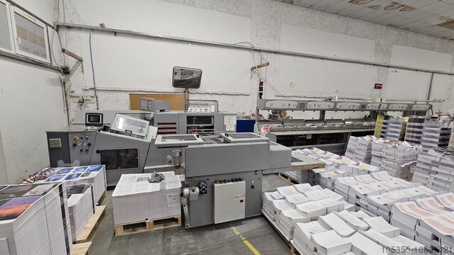 Mašina za vezivanje knjiga
Smyth F.200 Automatic Sewing Line