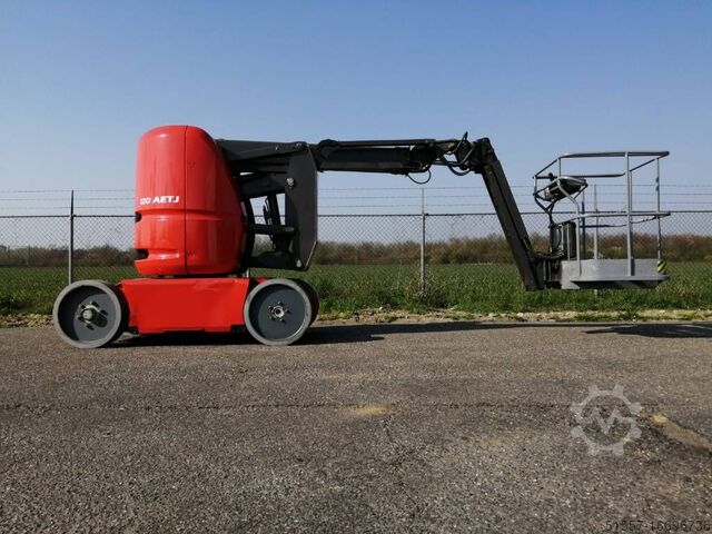 Artikulisan teleskopski bum lift
Manitou 120 AETJ3D