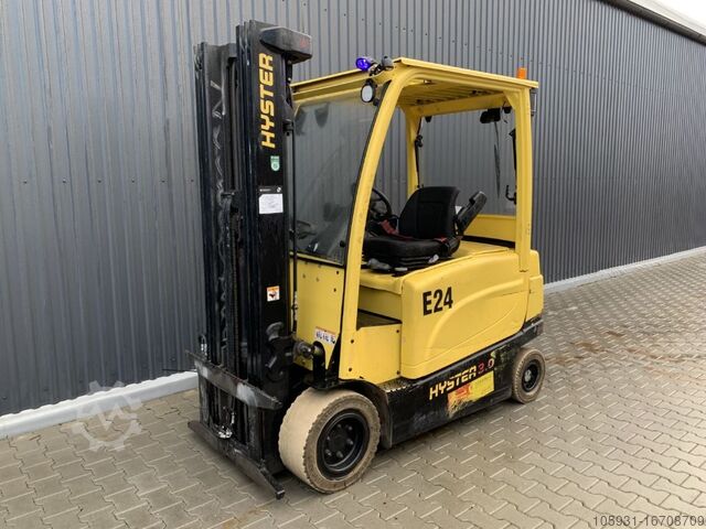 Električni viljuškar za 4 točka
Hyster J3.0XN