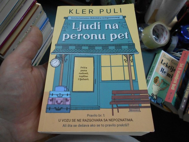 Kler Puli - Ljudi na peronu pet