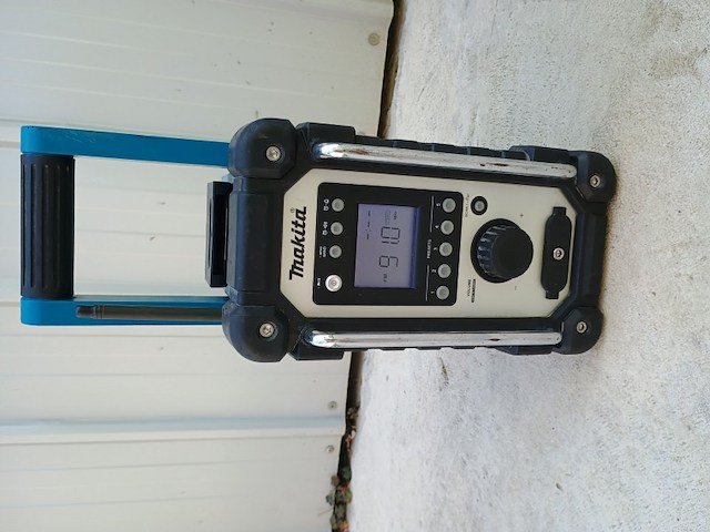 Makita radio DMR 107