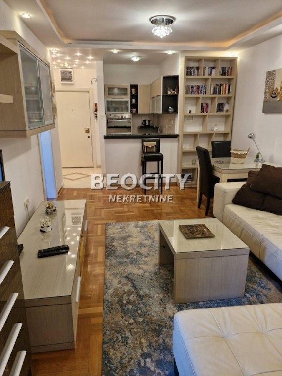 Novi Sad, Grbavica, Danila Kiša, 1. 5, 45m2, 550EUR