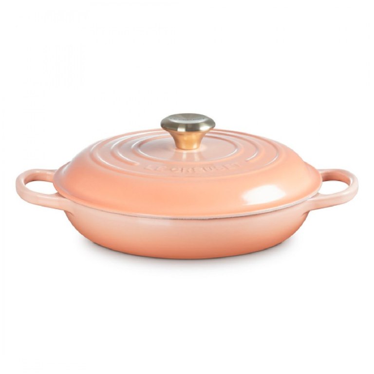 Le Creuset okrugla plitka kaserola od livenog gvožđa sa dugmetom u boji zlata, 26 cm, 2.2 l