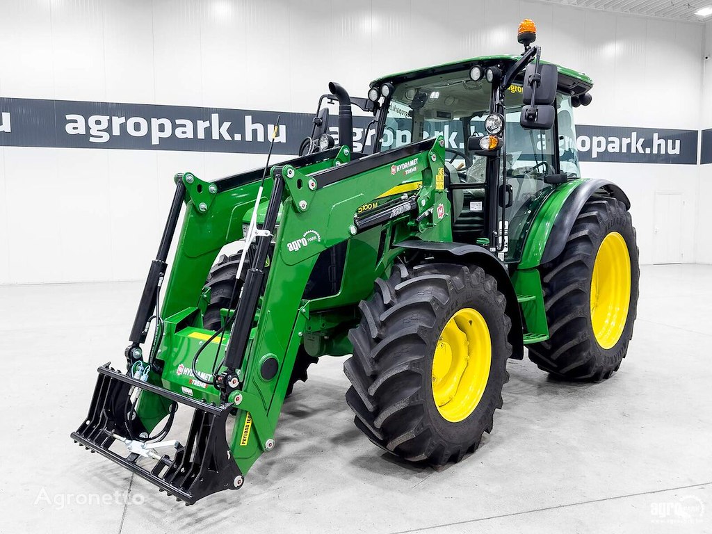 Novi John Deere 5100M traktor točkaš