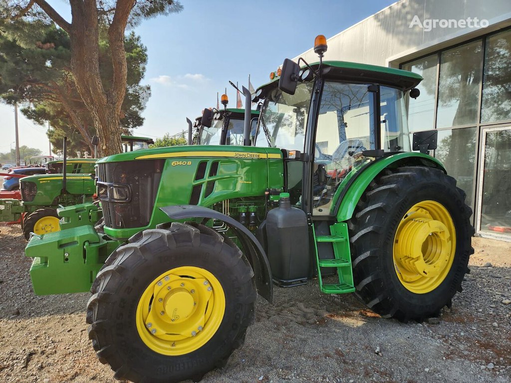 Novi John Deere 6140 B traktor točkaš