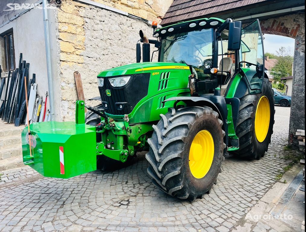 John Deere 6215R + trima traktor točkaš