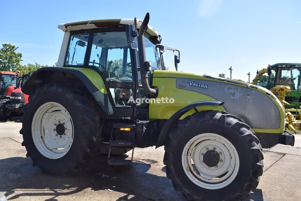 Valtra T120 traktor točkaš