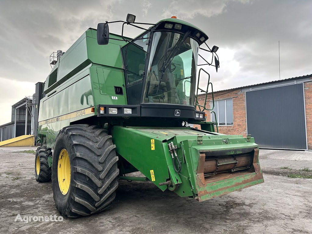 John Deere 2064 kombajn za žito