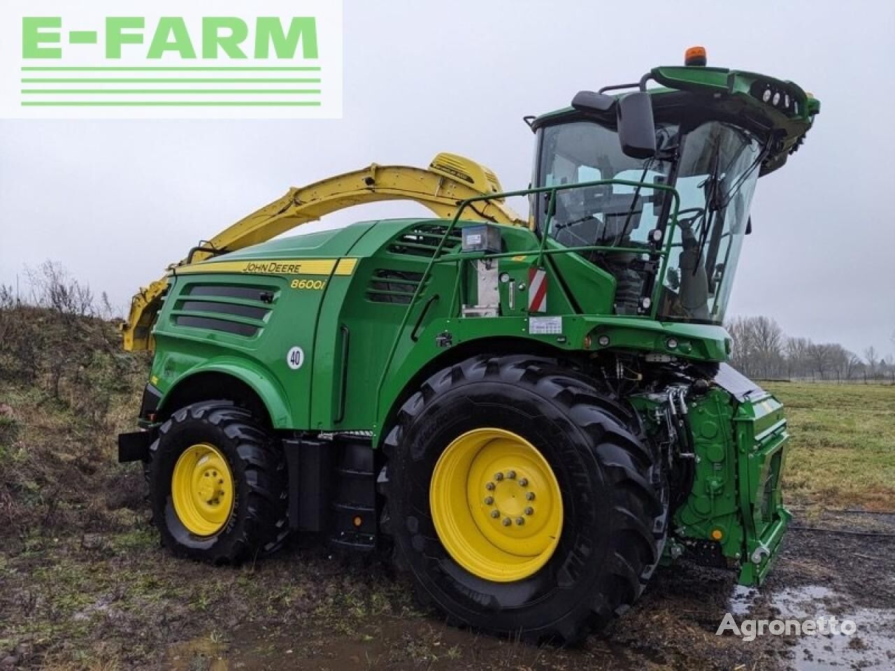 John Deere 8600i krmni kombajn