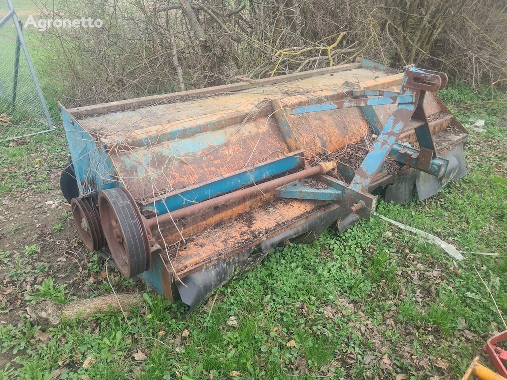 Tocator resturi vegetale traktorski malčer