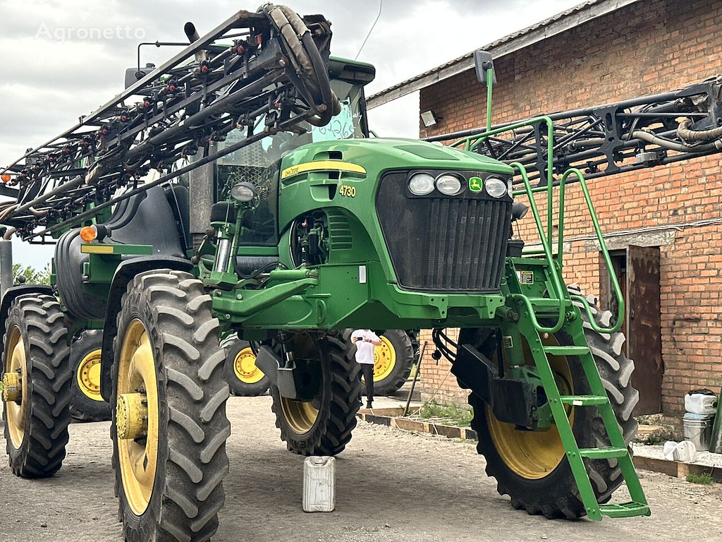 John Deere 4730 samohodna prskalica