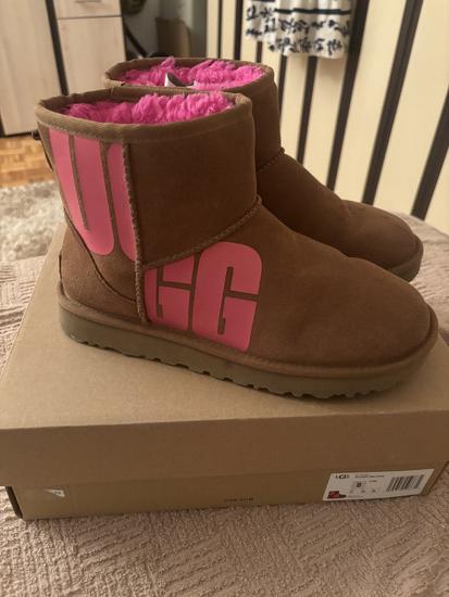 Ugg cizme