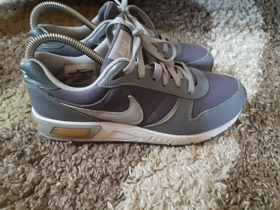 NIKE Zenske patike 38,original