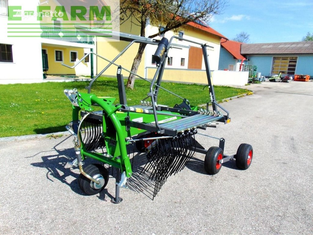 Fendt former 426 dn prevrtač sena