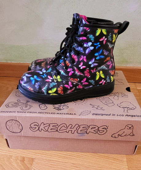 Skechers cizme za devojcice broj 30