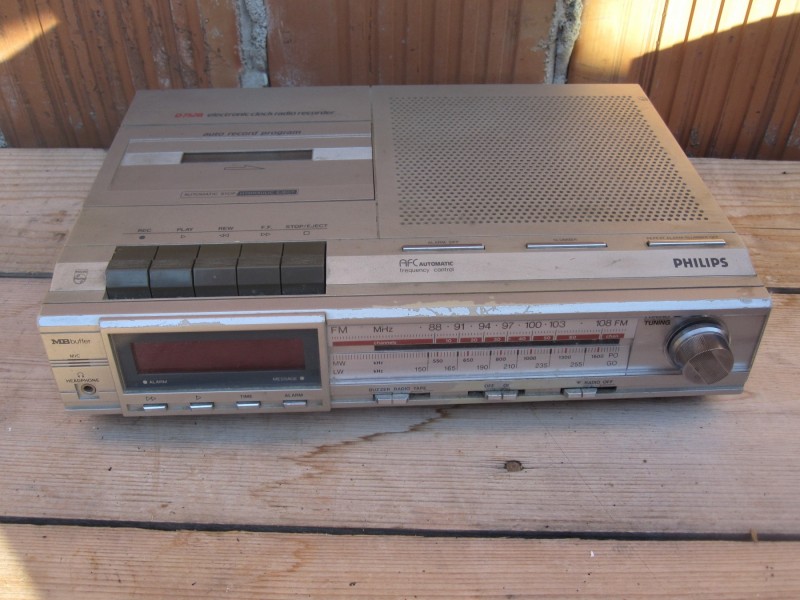 PHILIPS D7528 electronic clock radio recorder