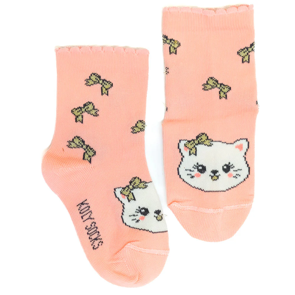 Socks with cute kitty
Socks with cute kitty