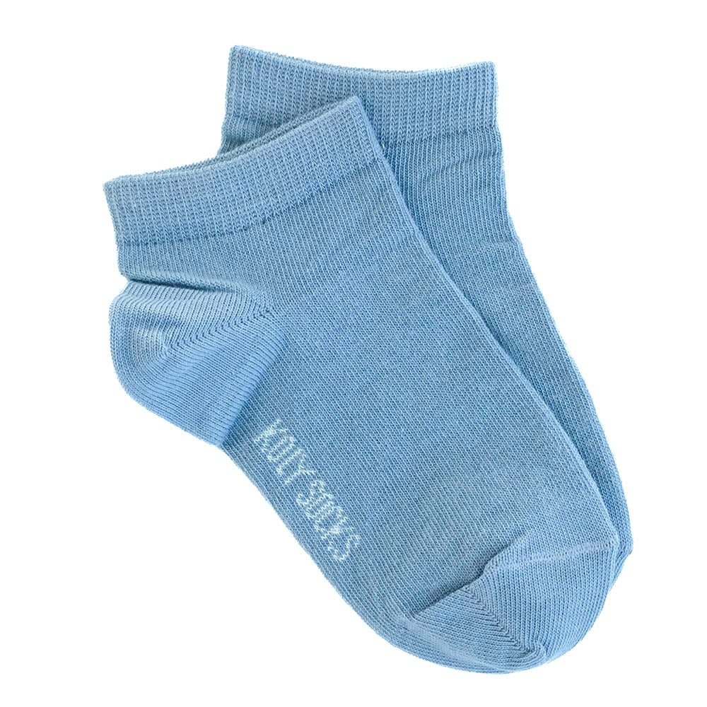 Plain boys ankle socks
Plain boys ankle socks