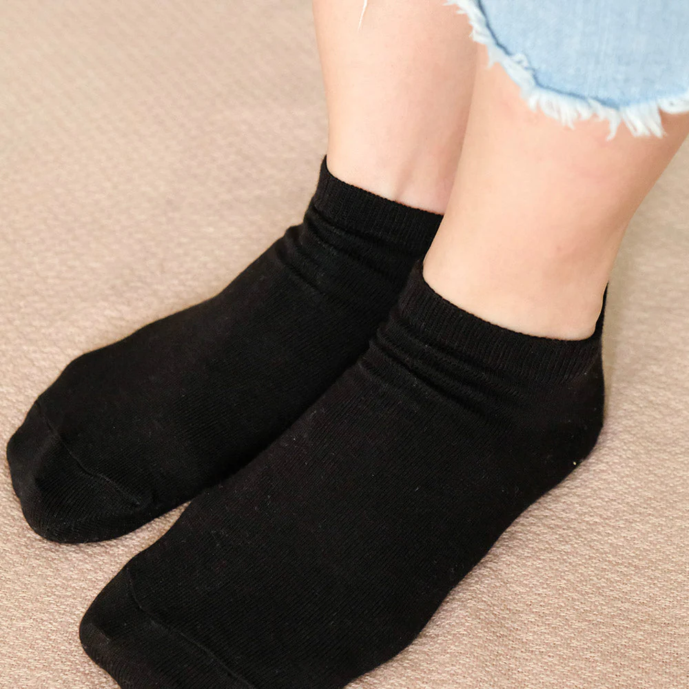 Black Plain Ankle Socks
Black Plain Ankle Socks