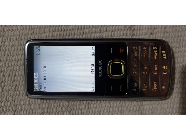 Nokia 6700c silver br 83 EXTRA stanje life timer 108:09