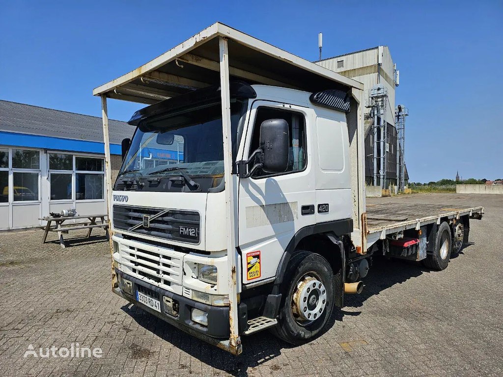 Volvo FM 12.420 6x2 kamion s ravnom platformom