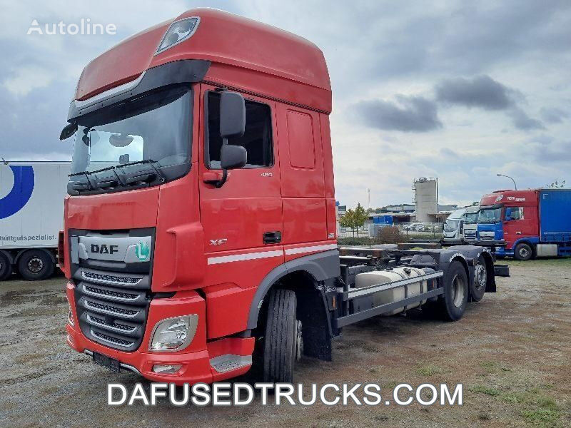 DAF XF 480 FAR vozilo za prevoz kontejnera