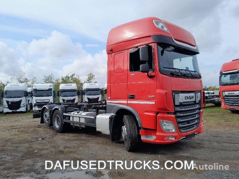 DAF XF 480 FAR vozilo za prevoz kontejnera