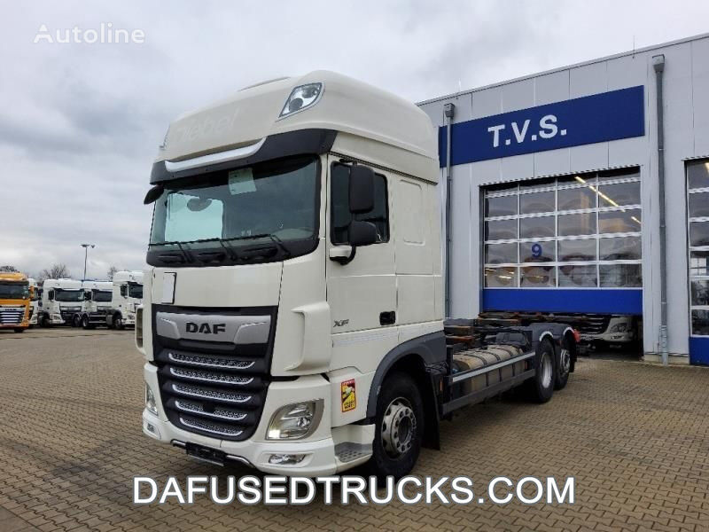 DAF XF 480 FAR vozilo za prevoz kontejnera