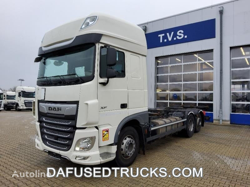 DAF XF 480 FAR vozilo za prevoz kontejnera