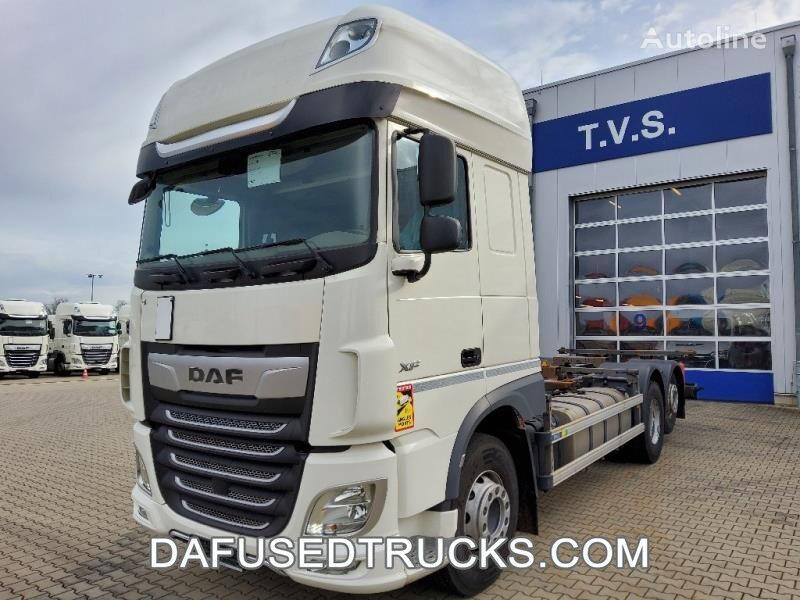 DAF XF 480 FAR vozilo za prevoz kontejnera