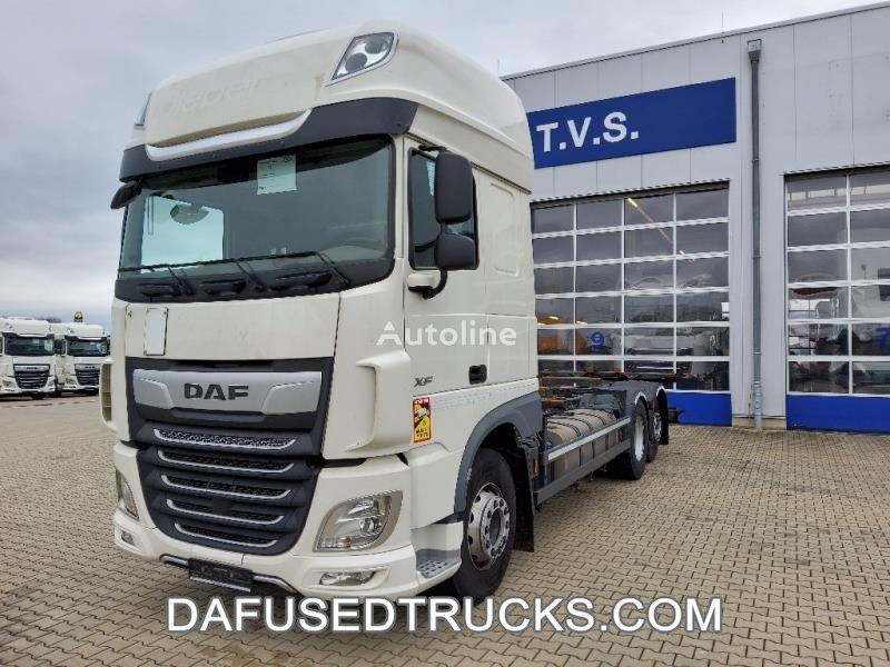 DAF XF 480 FAR vozilo za prevoz kontejnera