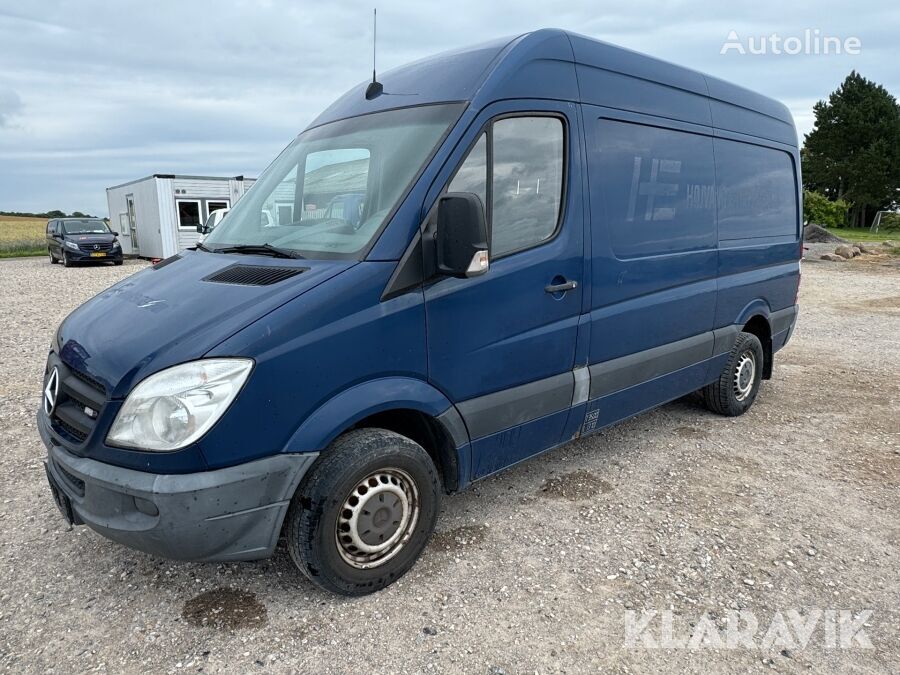 Prodaje se Mercedes-Benz Sprinter minibus furgon na aukciji