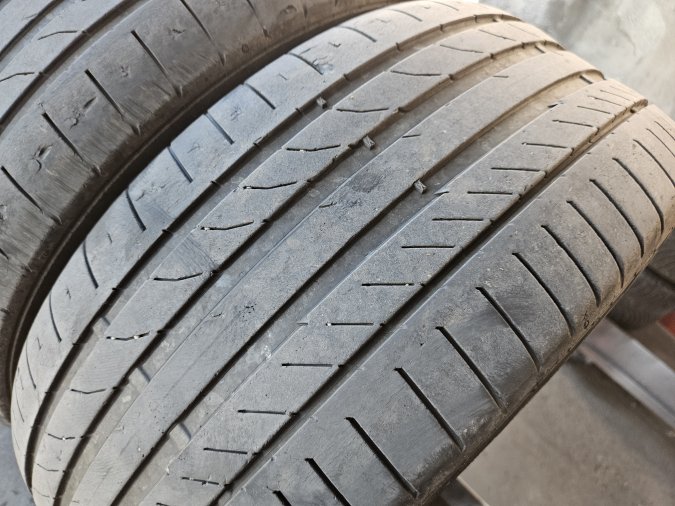 235/45 R17 CONTINENTAL