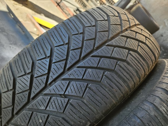 205/55 R16 Continental