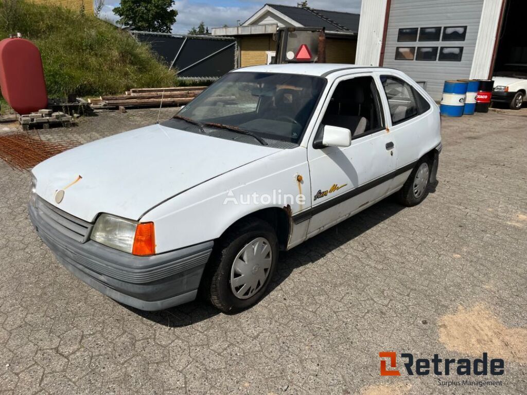 Prodaje se Opel Kadet hečbek na aukciji