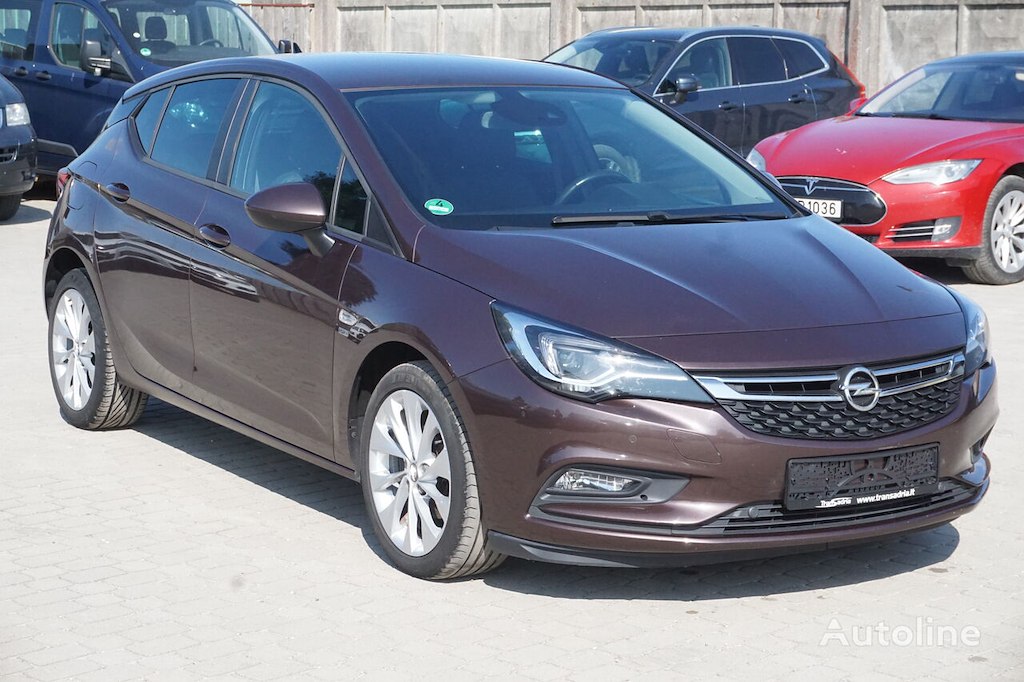 Opel Astra 1.6 hečbek