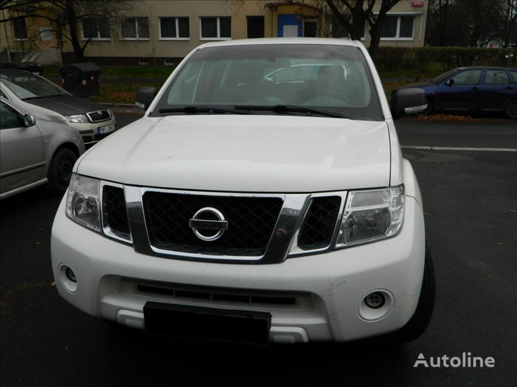 Nissan Pathfinder terenac