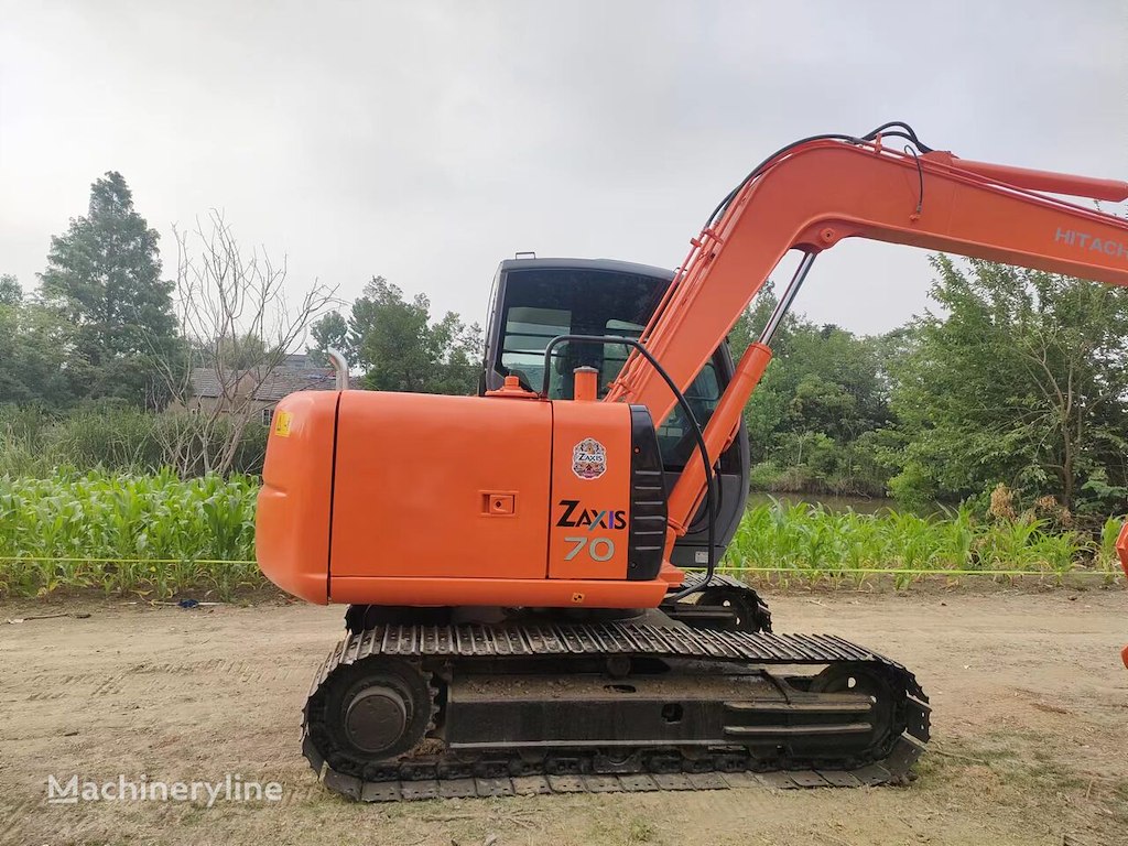 Hitachi ZX70 bager guseničar