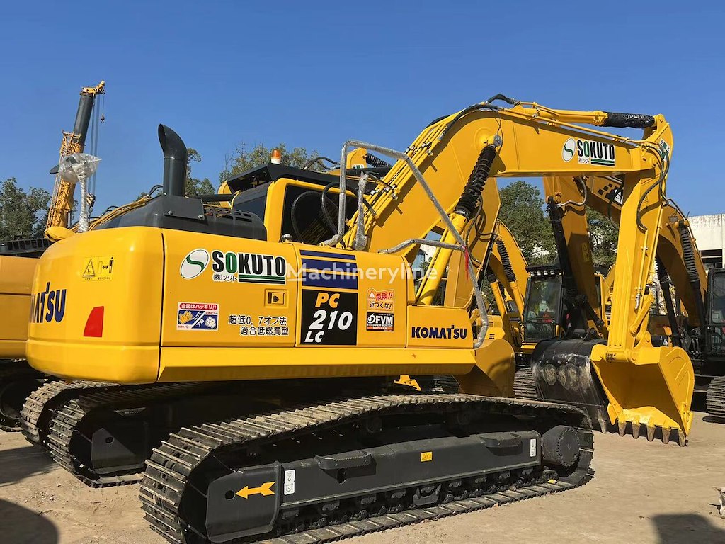 Komatsu pc210-8 bager guseničar