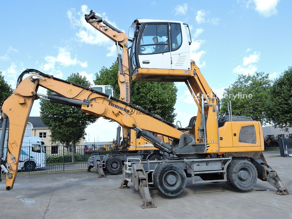 Liebherr LH22 bager za pretovar